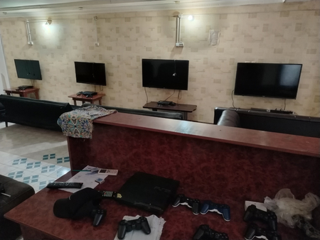 Plestation 3  6  televizor 5ta sotiladi divan 6ta