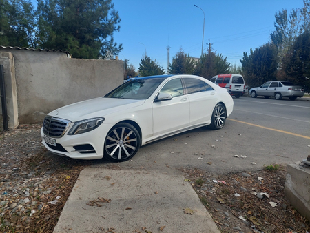Mercedes Benz S550 Dubai
