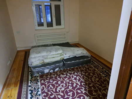 Urganch Karat kafeni orqasinda 2 xonali