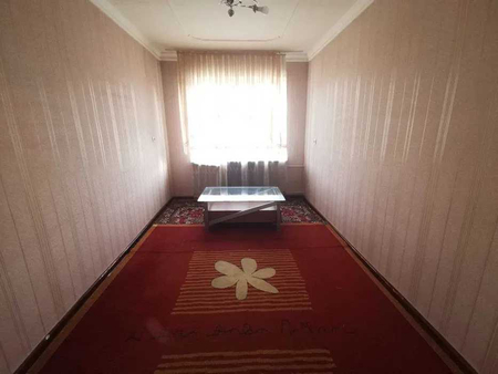 Пpoдам 3/3/5 Площадь Чорсу, Площ 70 м2, kиpпич, Алишера Навои