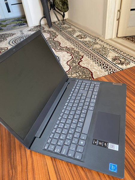 Lenovo IdeaPad 3 15IGL05 81WQ