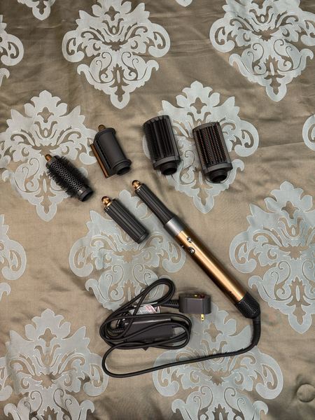 Dyson Airwrap multi-styler
