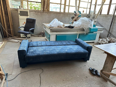 Divan yumshoq mebel