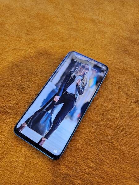Honor X8a sotiladi 128/6