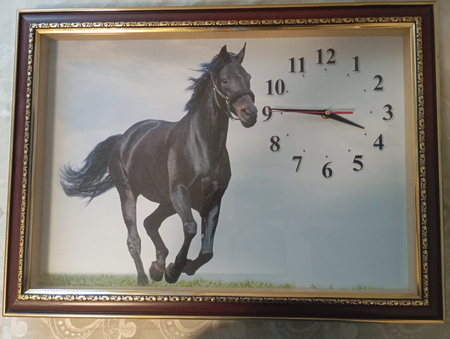 Продам часы настенные