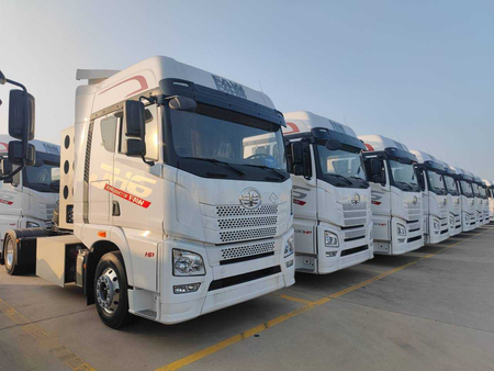Тягач Faw 12 та газ балонлик (подушка) автономка+холодильник