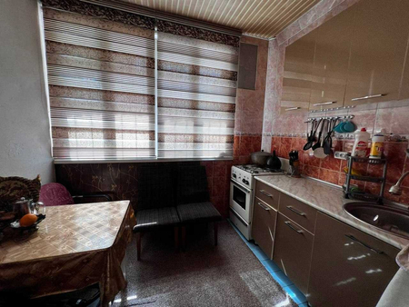 Срочно продам 3-х комнатную в Мирабадском районе,парк Фуркат