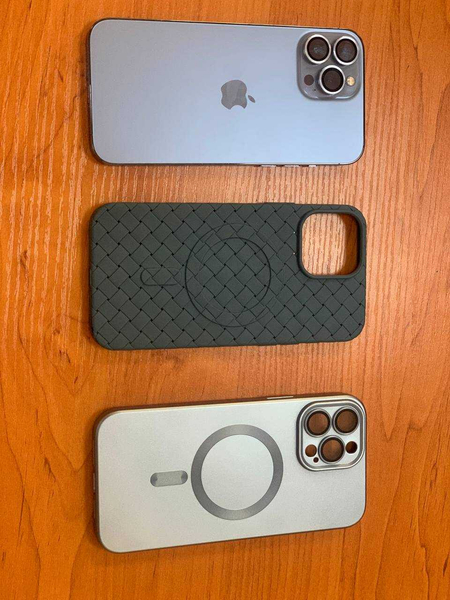 iPhone 13 Pro Max 123 гб память 87% ёмость батарея 600$