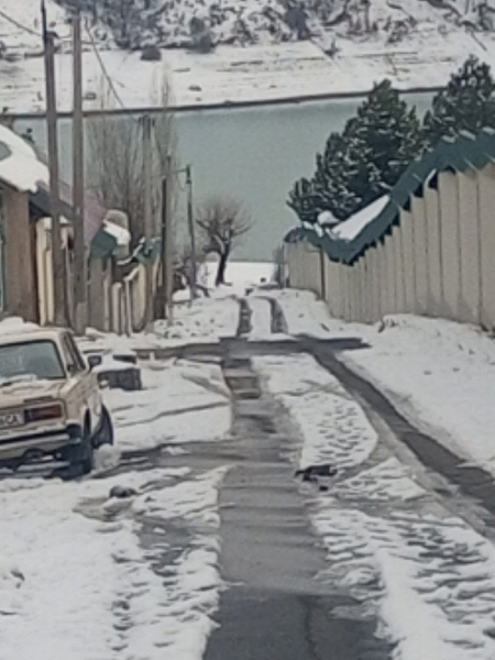 Sirochni yer sotiladi  dacha suv boyiga yaqin 8sotiq