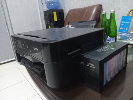 Epson L 850 tri vadnom holati alo hammasi ishlaydi