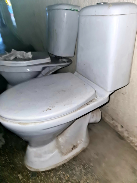 Срочно продаётся унитазы