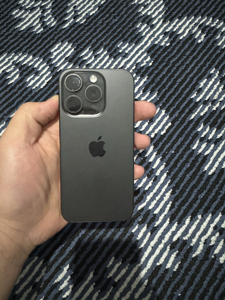 Iphone 15 pro 256 gb holati zor