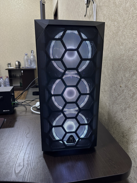 продается новые компьютер от Msi