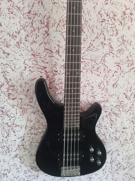 Bas gitara aktiv 5 strunali