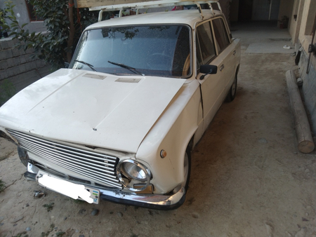 Vaz 21011   narxi 10 000