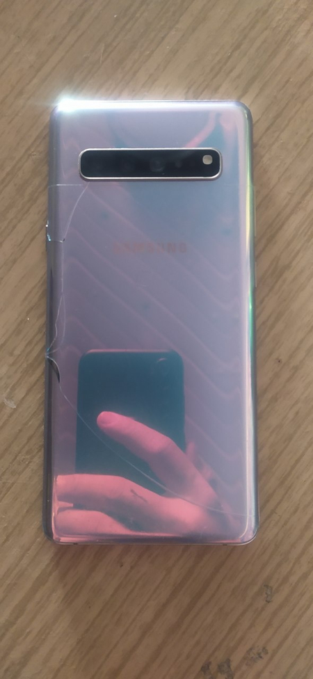 Samsung s 10 5G                           .               .
