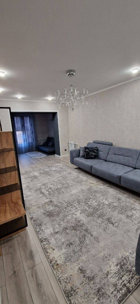 Аренда квартиры. Дархан. 2/5/6. 85м². Спец план.