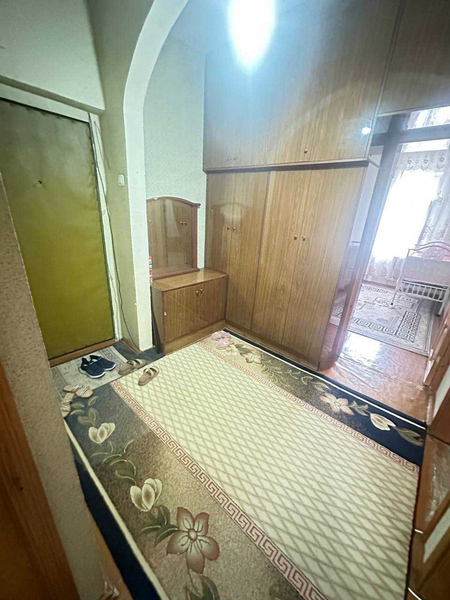 СРОЧНО!! Тинчлик 3/2/5. Супер локация. 70м2 Балкон 2*6. метро 800м.