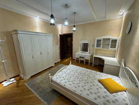 New building euro in center 5 room 4 bedroom 2 bathroom