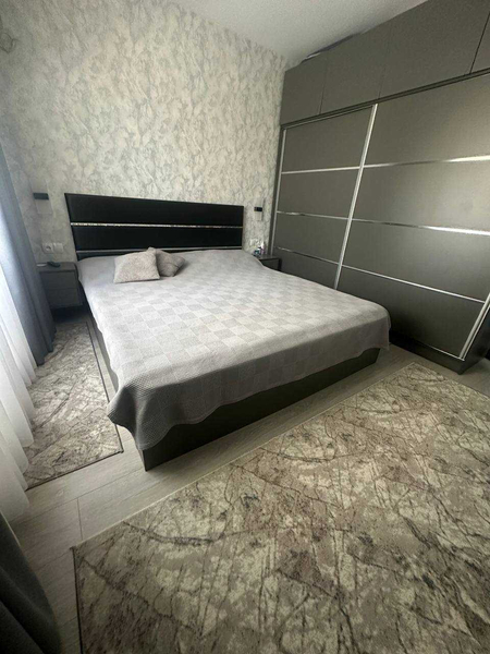 Квартира с хорошим ремонтом,Тинчлик 2в3/3/4.77-серия, кирпичный 64 м2