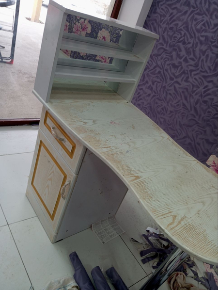 Salon jihozlari arzon narxlarda sotiladi