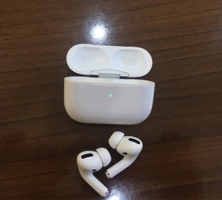Срочно Продаю AirPods Pro Оргинал 100% Состояния Отличном гарантия