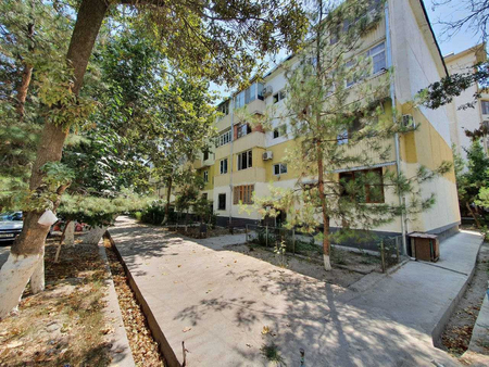3х комнатная квартира на 3 этаже, Мархабо
