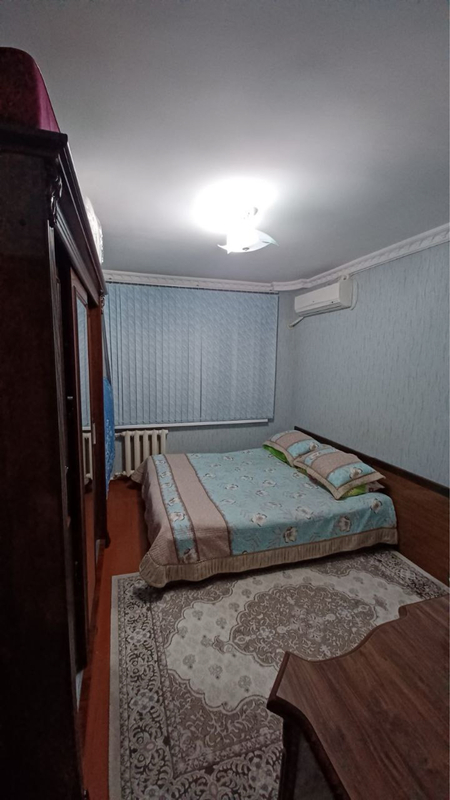 Прадается 3/3/4 комнатний квартира