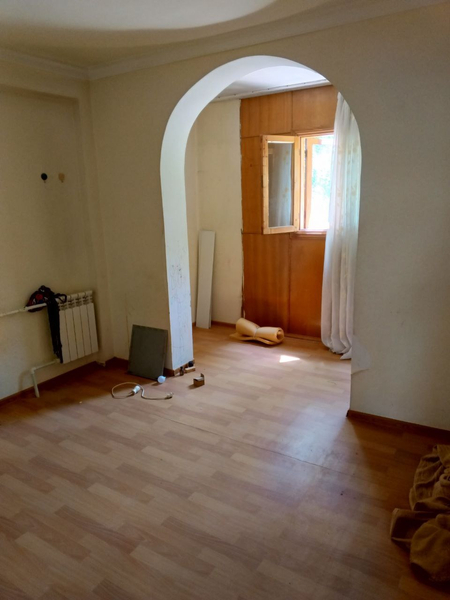Срочно продаётся квартира 4 комнаты