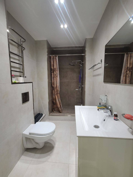 Продается 80м² ул.Бабура 3/3/13 ор-р Аэропорт,корзинка