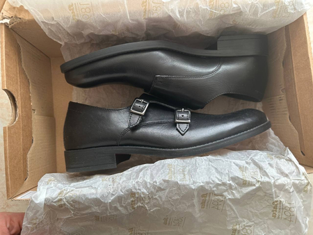 Продаётся Итальянская обувь Bata