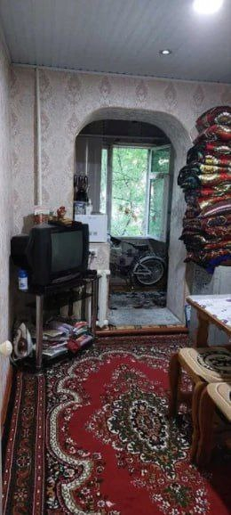 Саламатина 1/1/4 Кирпичн.дом, спок.р-н, есть полисадник 33кв.м