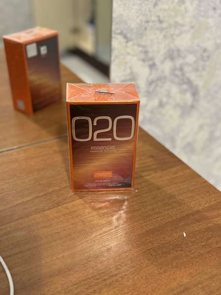 Parfume 020 (molekula) 100 ml