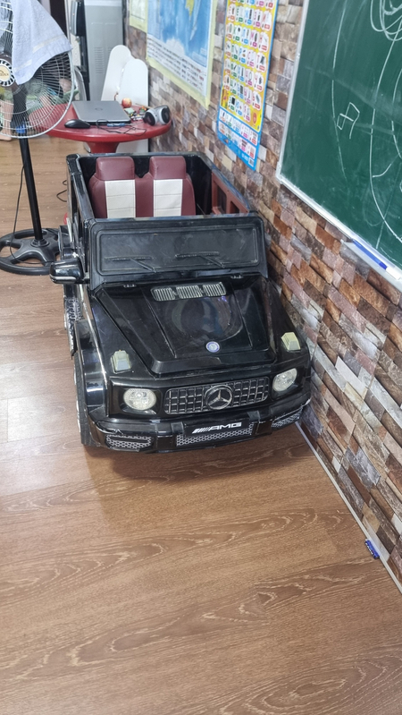 Elektromobil Gelik AMG mashinasi
