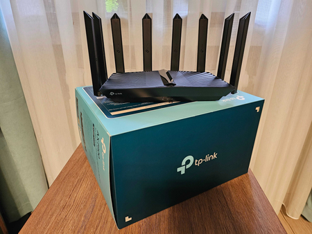 Продам Wi-Fi 6 роутер TP-Link Archer AX95