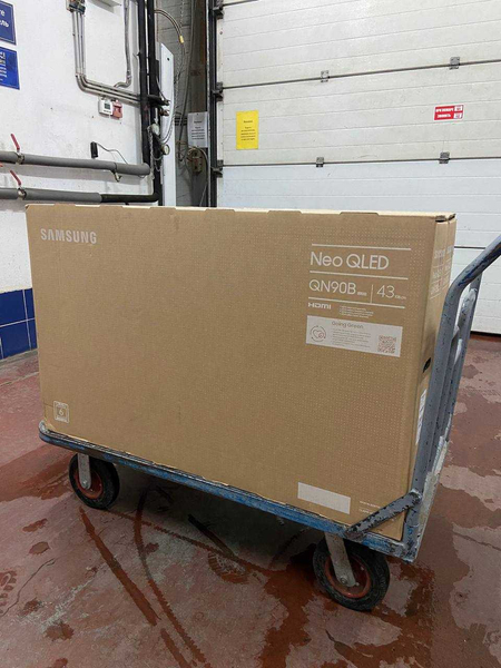 Продаю новые Neo Qled телевизоры Samsung QE43QN90BAUXCE