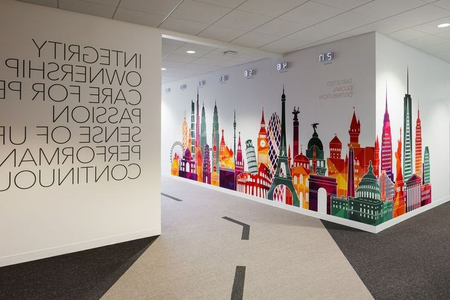Художник.Роспись стен , аэрография.
