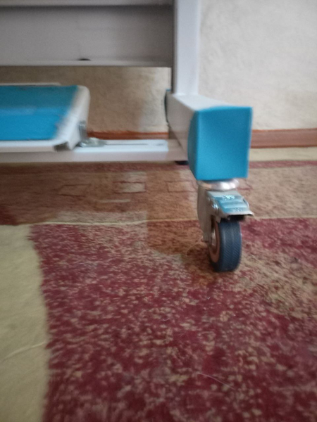 Швейная машинка с шагающей лапкой