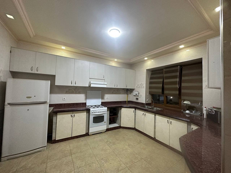 Продам квартиру 6 комнат 230м²