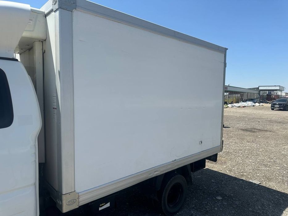 Kia refrishator bòtkaa