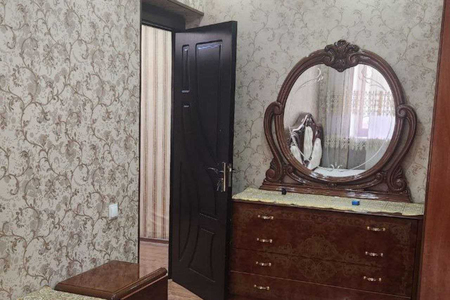 谷 130506 谷 Продаётся квартира 2/2/4 62 м² в Учтепа