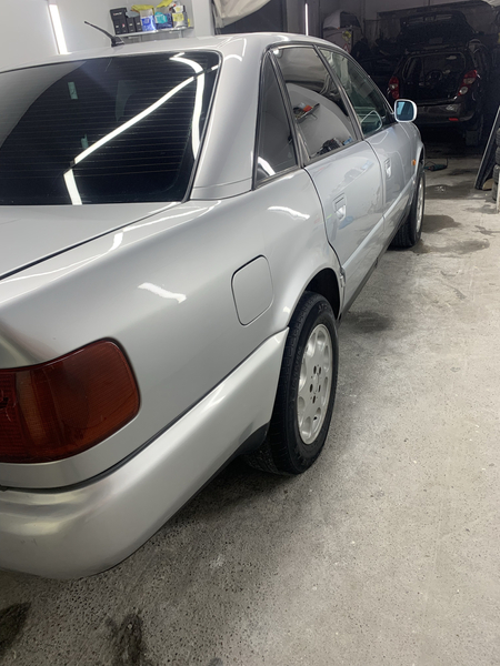 Audi A6 C4 sedan