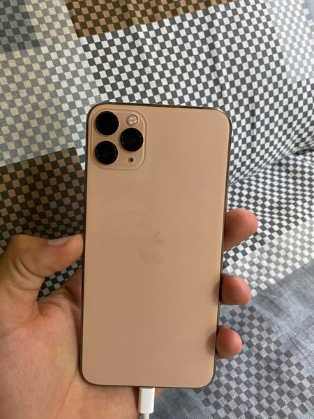 Iphon 11ProMax ishlashi ideal barter bor