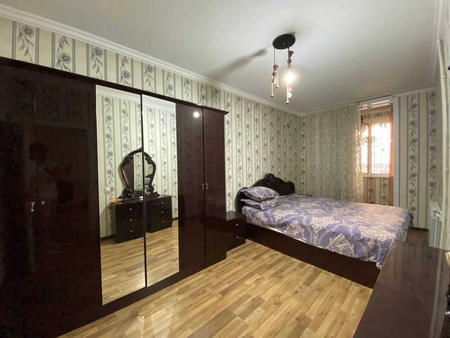 Продается квартира Французский тип  2/2/8 Яккасарай (J3075 )