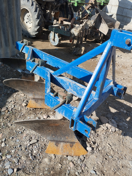 Traktor belarus 422.1