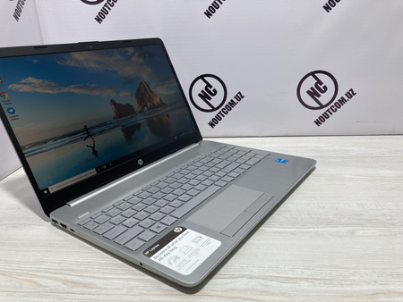 Hp Laptop i3-1115 8/1TB SSD