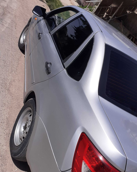 Lada Granta tiniq