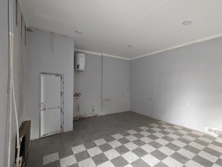 Срочно! Продается нежилое помещение 34м², магазин, салона, аптека