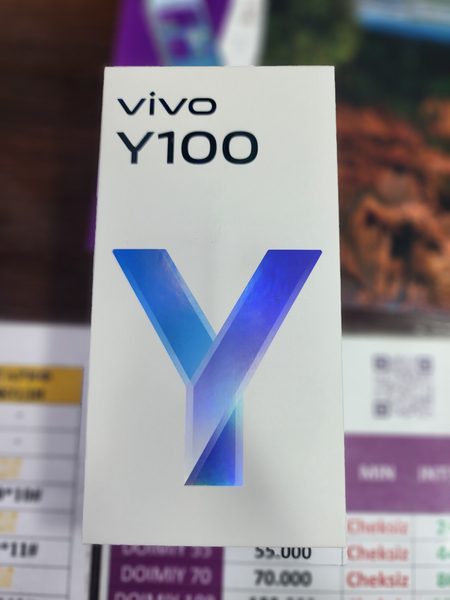 Vivo y 100 srochna sotiladi