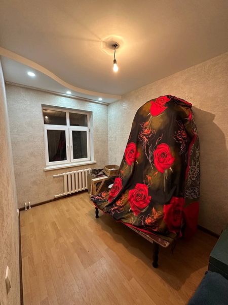 Юнусабад 8 квартал 3/2/4 (72²) продаётся кирпичный дом